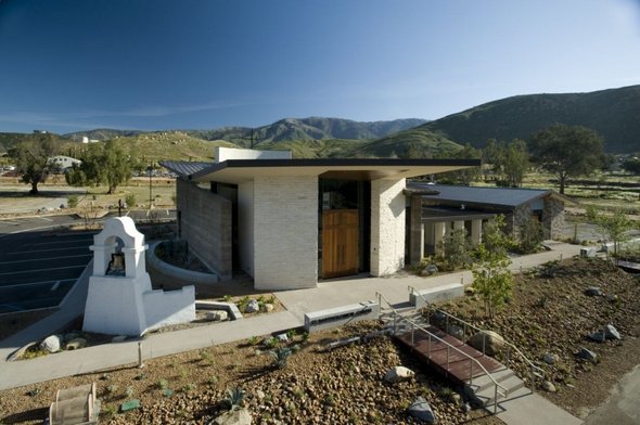 16 Amazing and Unique Modern Church Designs