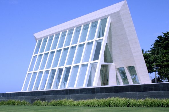 16 Amazing and Unique Modern Church Designs