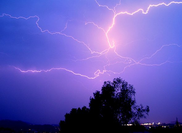 30 Fantastic Examples of Lightning Photography