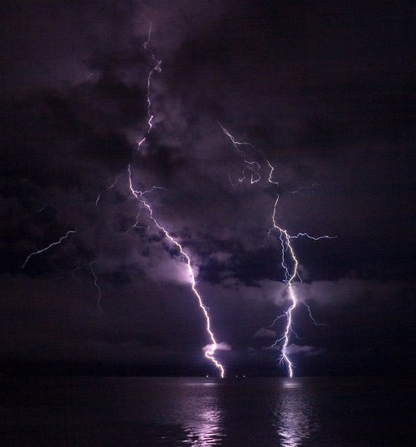 30 Fantastic Examples of Lightning Photography