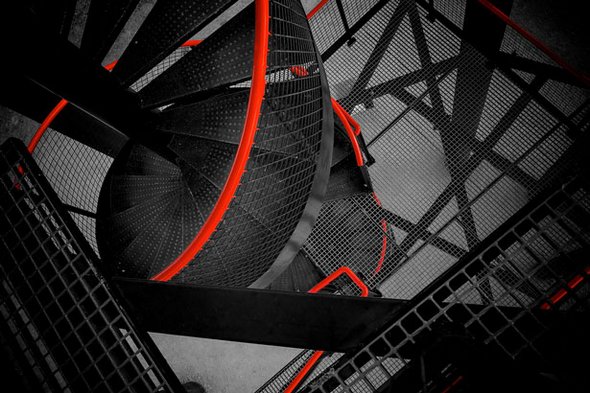 Outstanding Photos with Partial Color